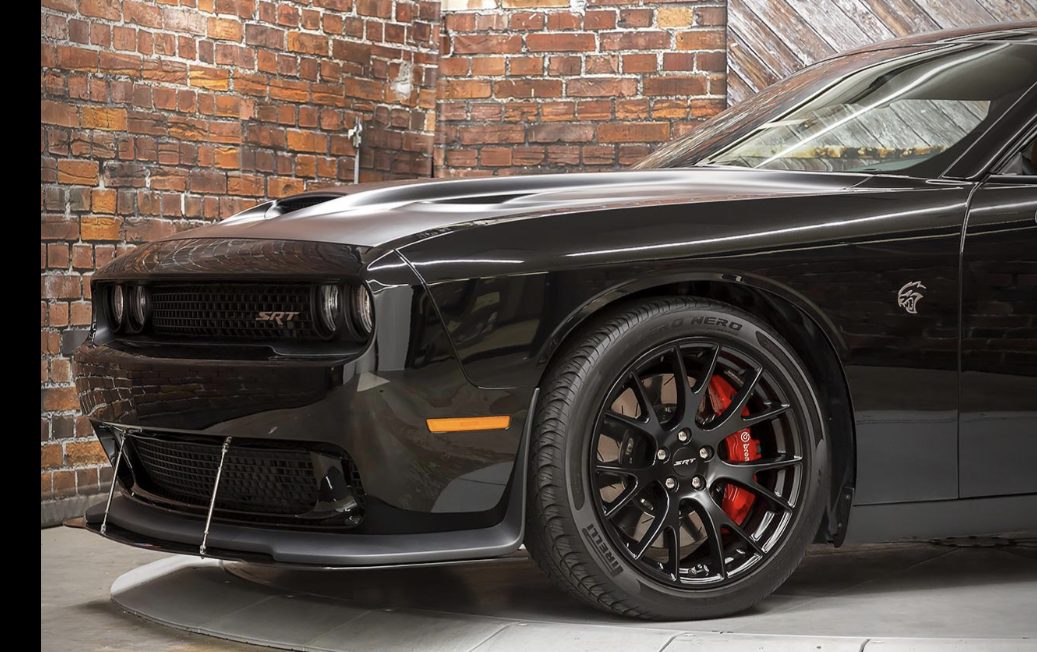 The Modern Challenger - QR Auto Show Boards